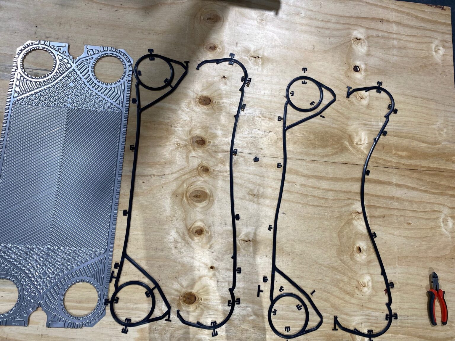 Plate Heat Exchanger – Making the front plate gasket